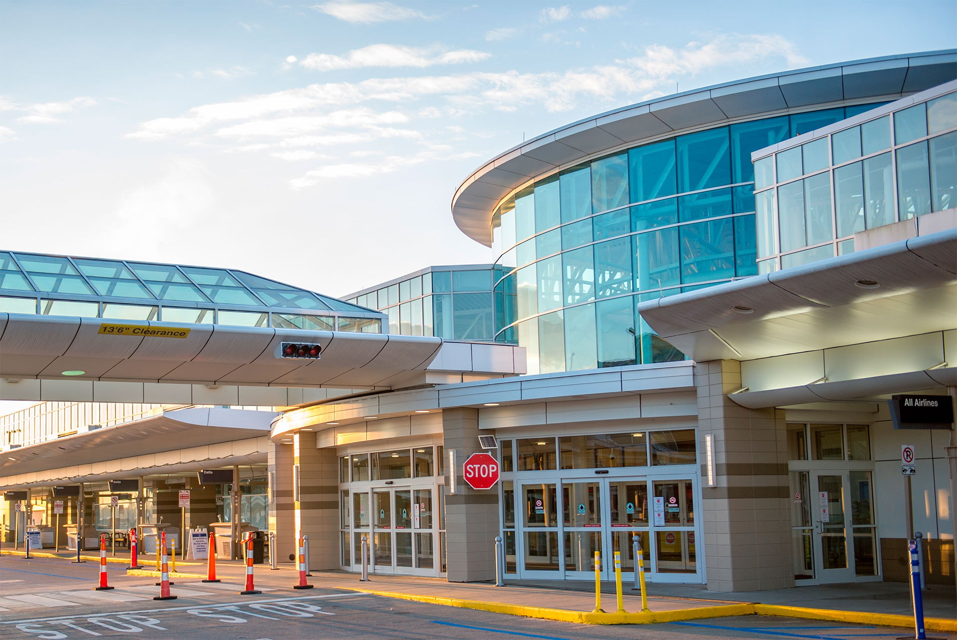 Off-site Parking Cincinnati Airport (CVG) - $4.50 - Book Now!