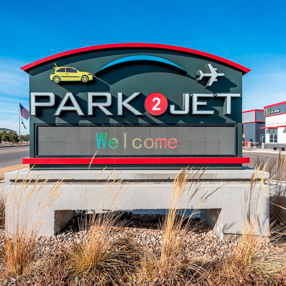 Off-site Parking Denver Airport (DIA) - $3.75 - Save Up to 70%!
